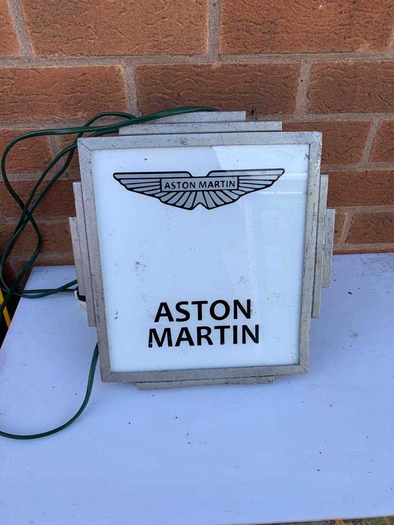 Lot 195 - ASTON MARTIN DOUBLE SIDED LIGHT UP SIGN