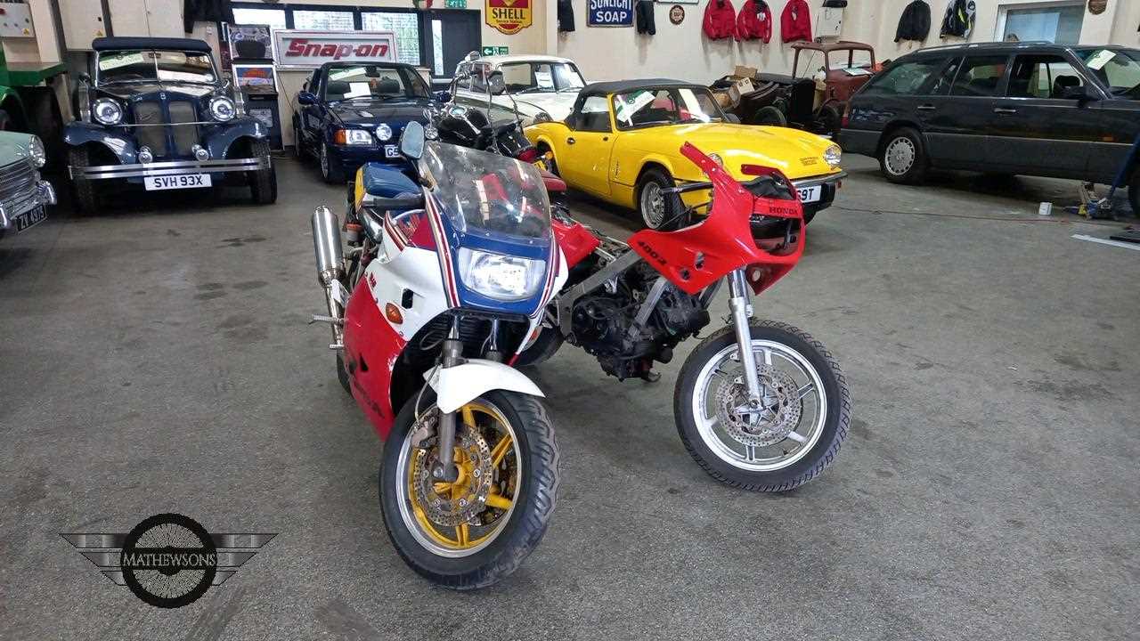 Lot 448 - 1987 HONDA 400CC x2