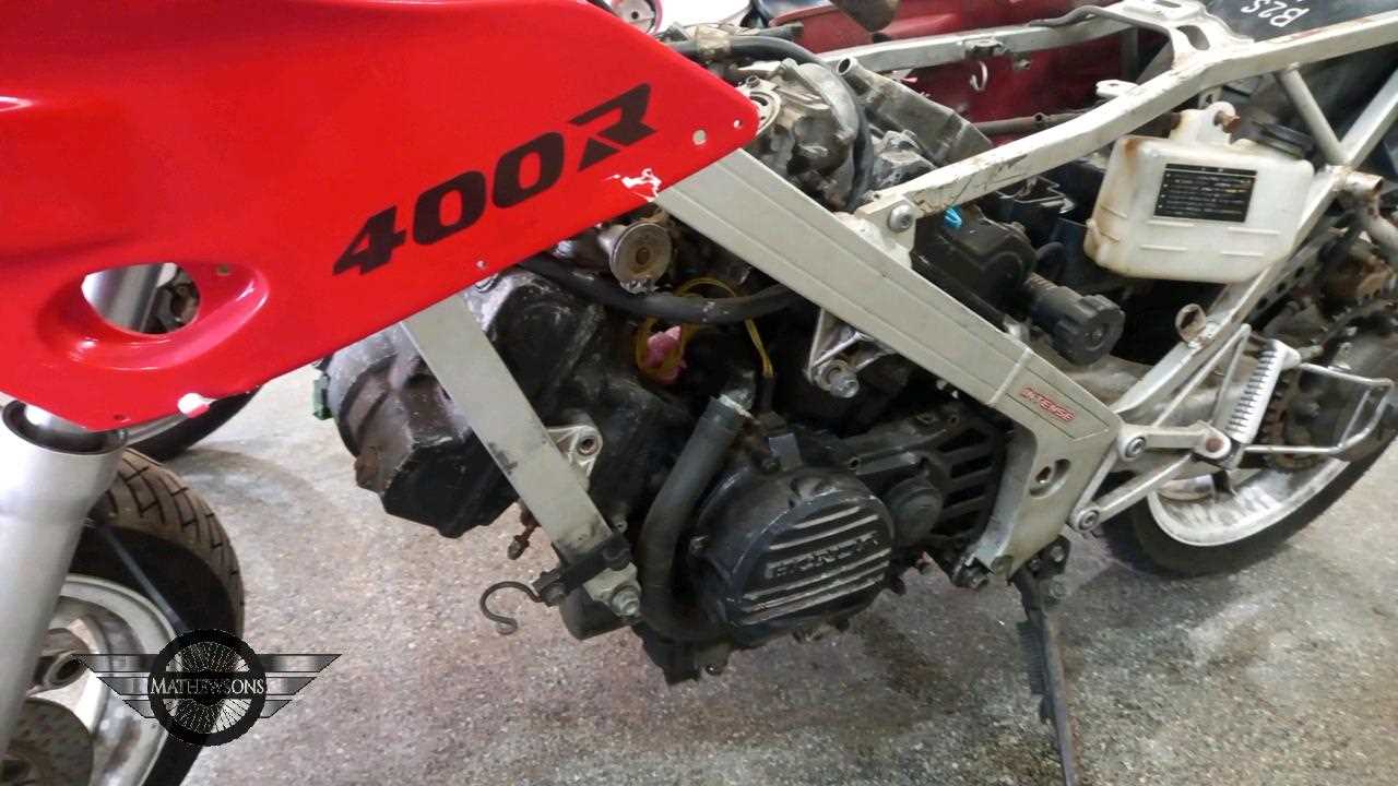 Lot 448 - 1987 HONDA 400CC x2