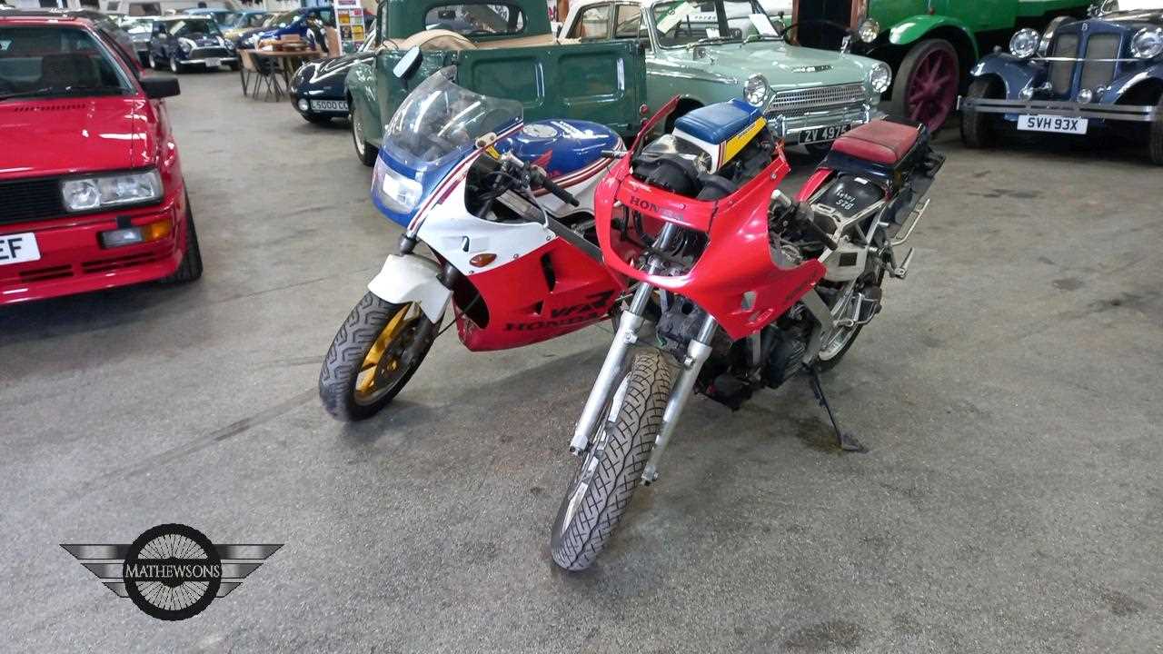 Lot 448 - 1987 HONDA 400CC x2