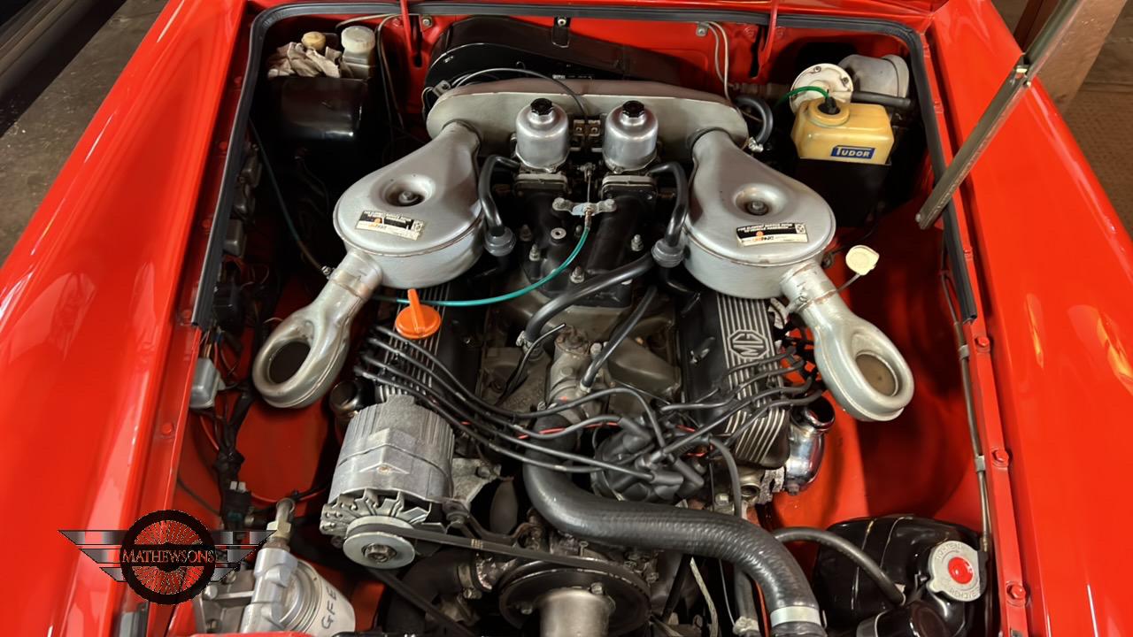 Lot 429 - `1975 MG B GT V8