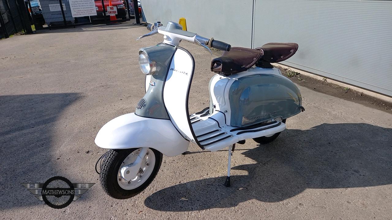 Lot 526 - 1959 LAMBRETTA LI150