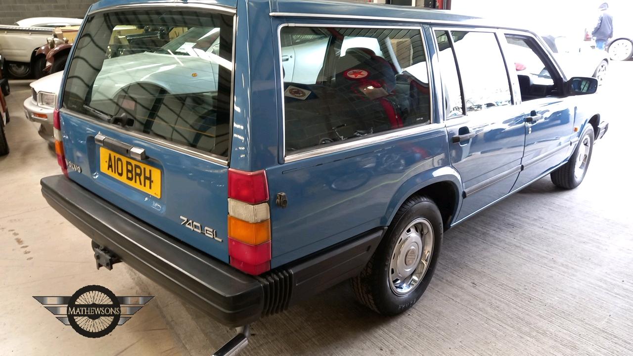 Lot 306 - 1986 VOLVO 740 GL AUTO