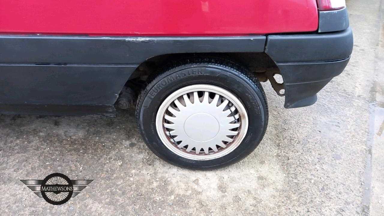 Lot 486 - 1995 RENAULT 5 CAMPUS PRIMA