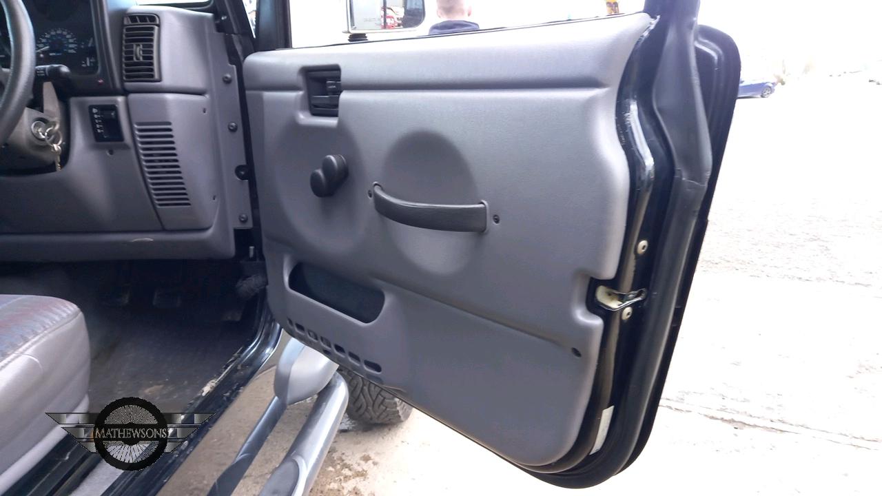 Lot 492 - 1998 JEEP WRANGLER 4.0 SPORT