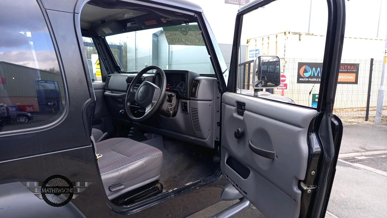 Lot 492 - 1998 JEEP WRANGLER 4.0 SPORT