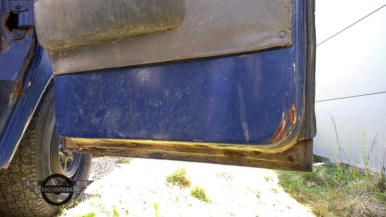 Lot 197 - 1974 FORD TRANSIT PICKUP