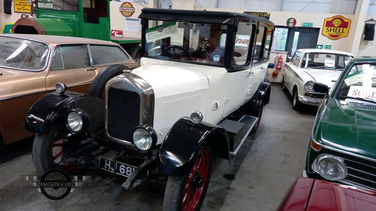 Lot 485 - 1927 SINGER SALOON