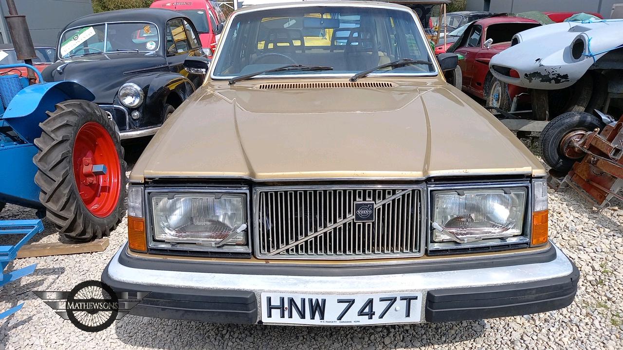 Lot 560 - 1979 VOLVO 264 GLE AUTO