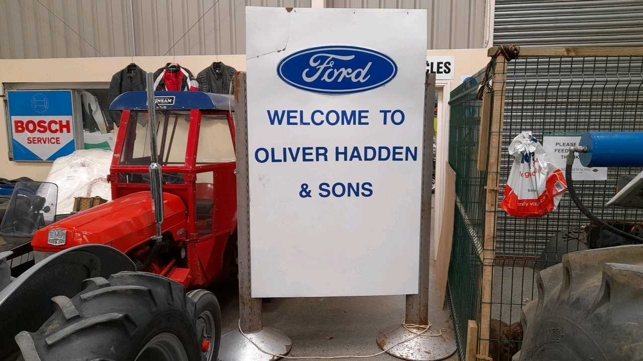 Lot 3 - FORD DEALERSHIP SIGN FLOOR STANDING