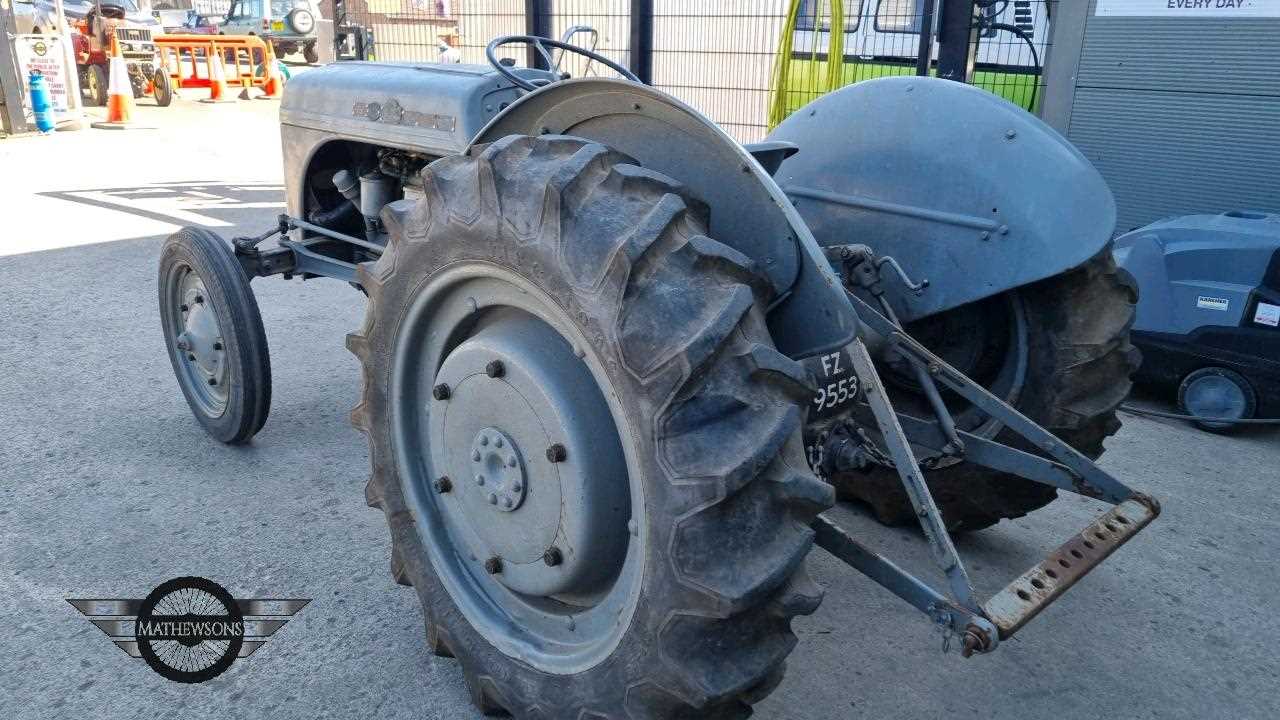 Lot 60 - 1942 FORD FERGUSON TRACTOR