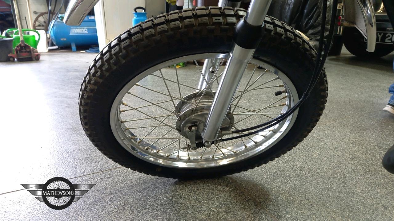 Lot 154 - 1976 KAWASAKI KV100