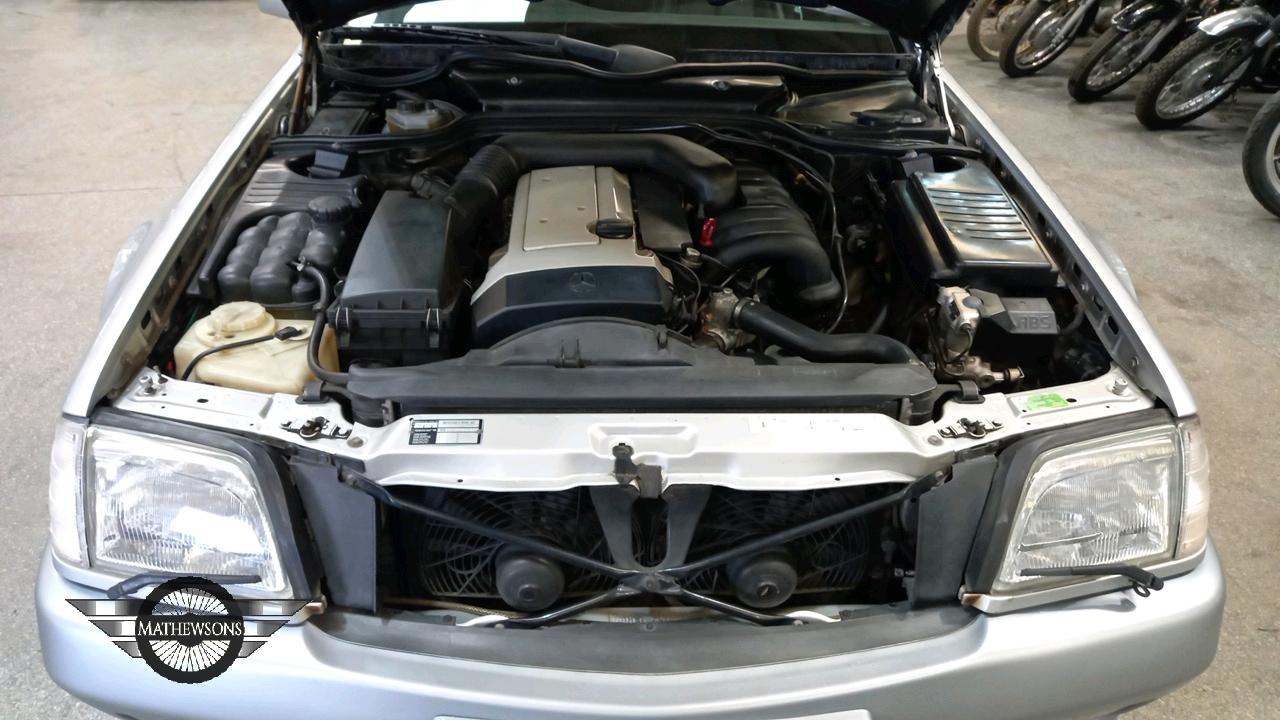 Lot 606 - 1993 MERCEDES BENZ R129 SL320