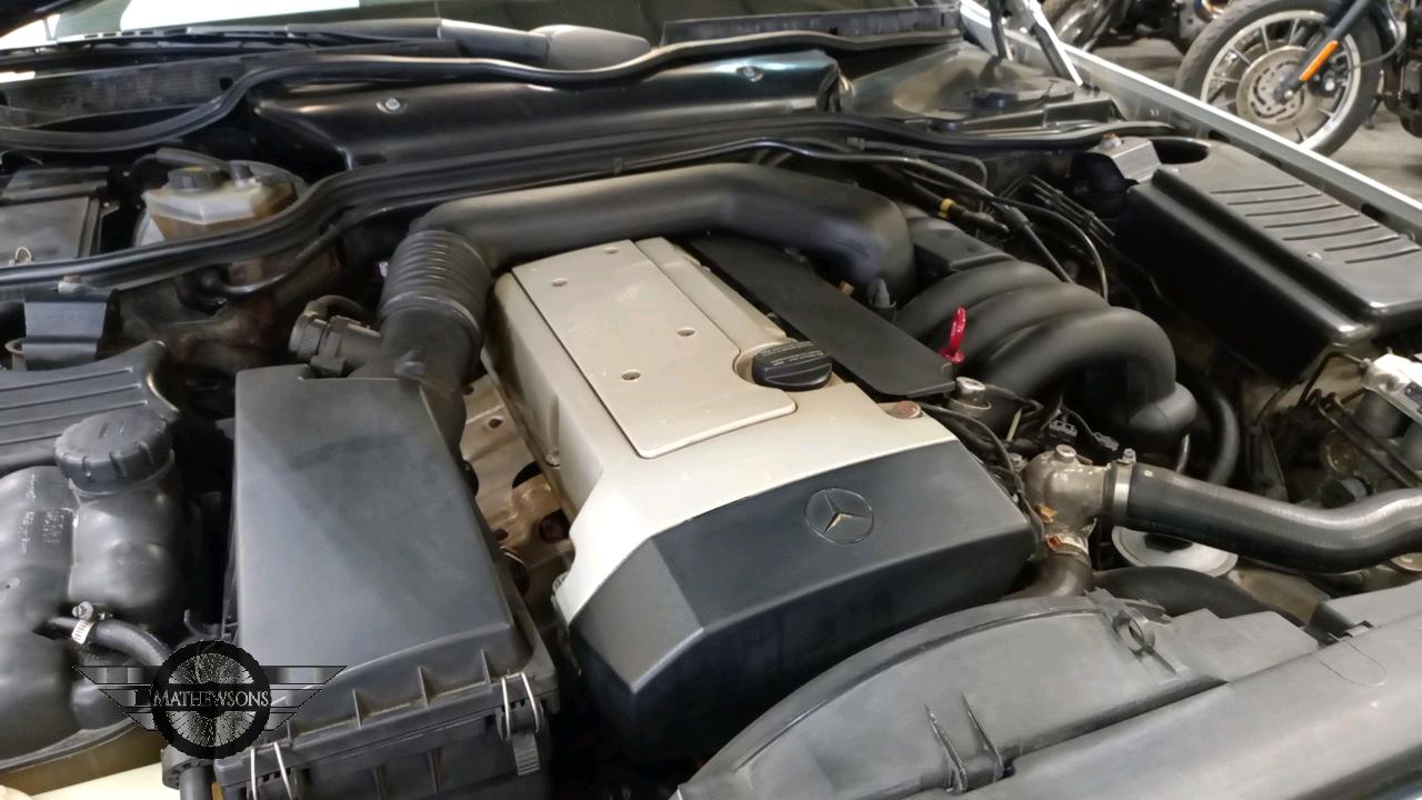 Lot 606 - 1993 MERCEDES BENZ R129 SL320