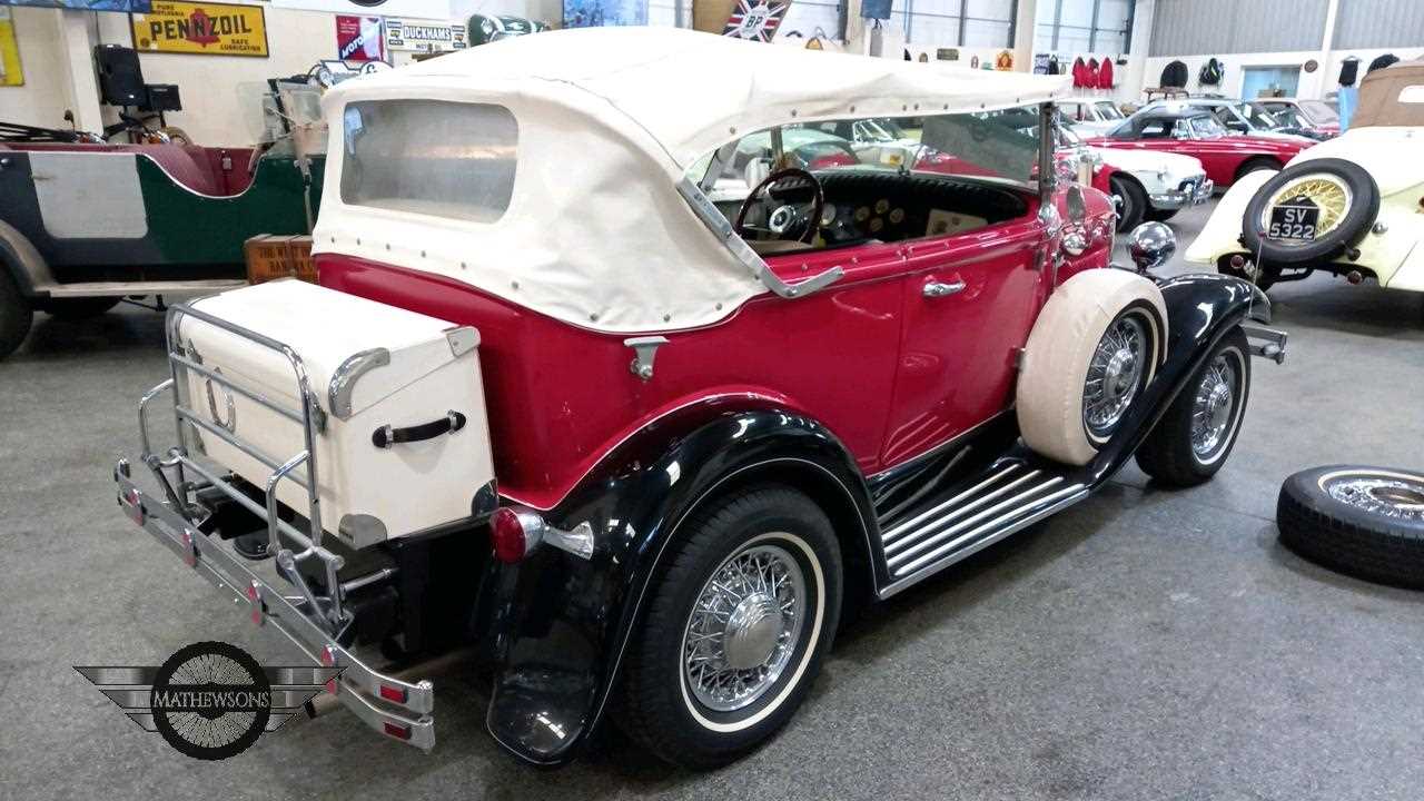 Lot 112 - 1972 FORD CLASSIC PHAETON CONVERTIBLE