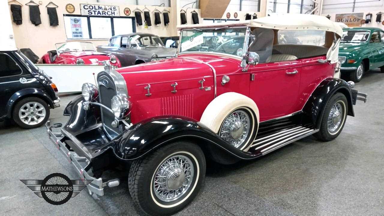 Lot 112 - 1972 FORD CLASSIC PHAETON CONVERTIBLE