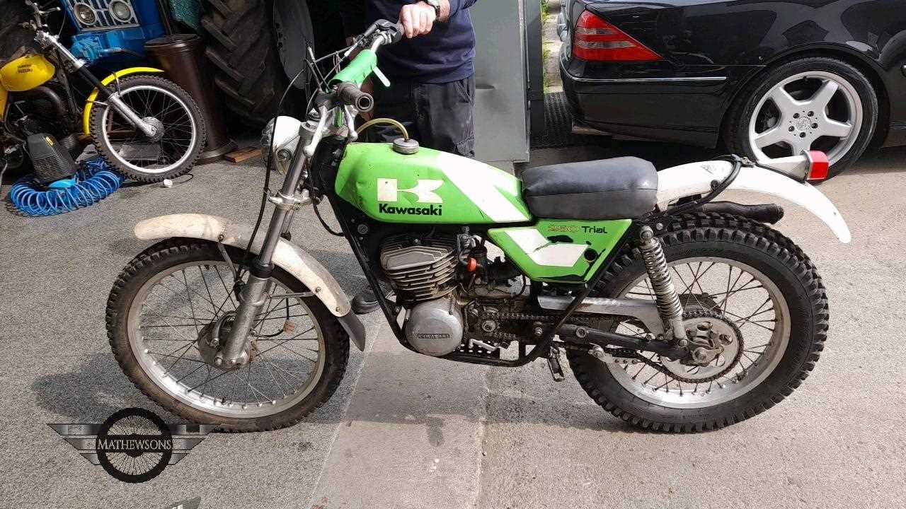 Lot 185 - 1975 KAWASAKI KT250