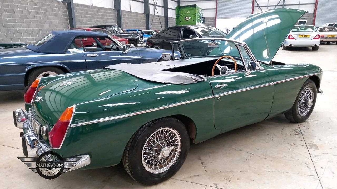 Lot 449 - 1973 MG B ROADSTER