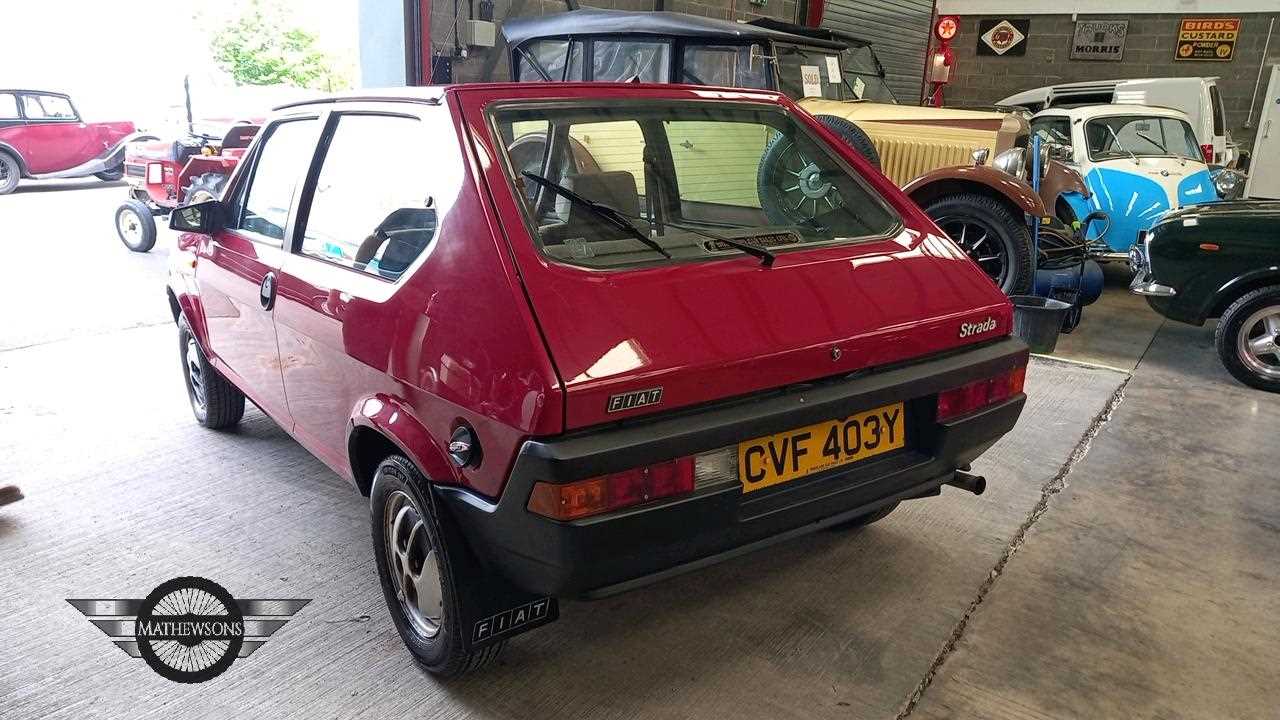 Lot 386 - 1982 FIAT STRADA 65 CL