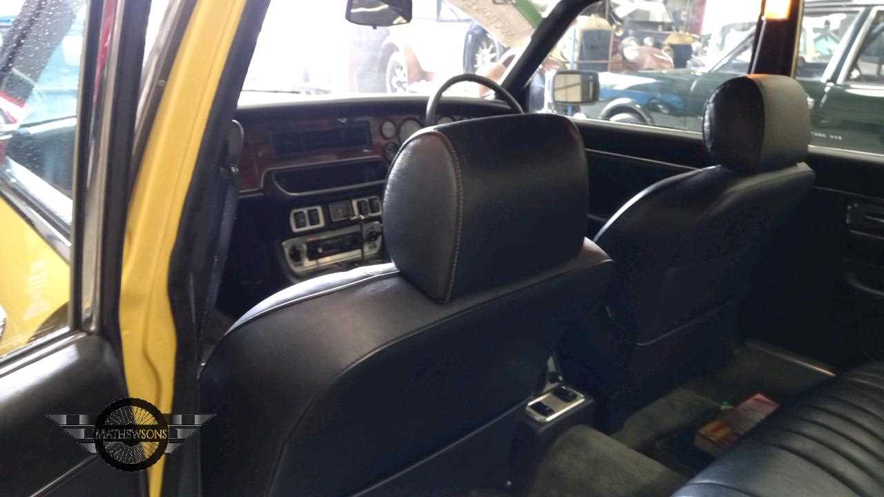 Lot 362 - 1979 DAIMLER 4.2 SOVEREIGN AUTO