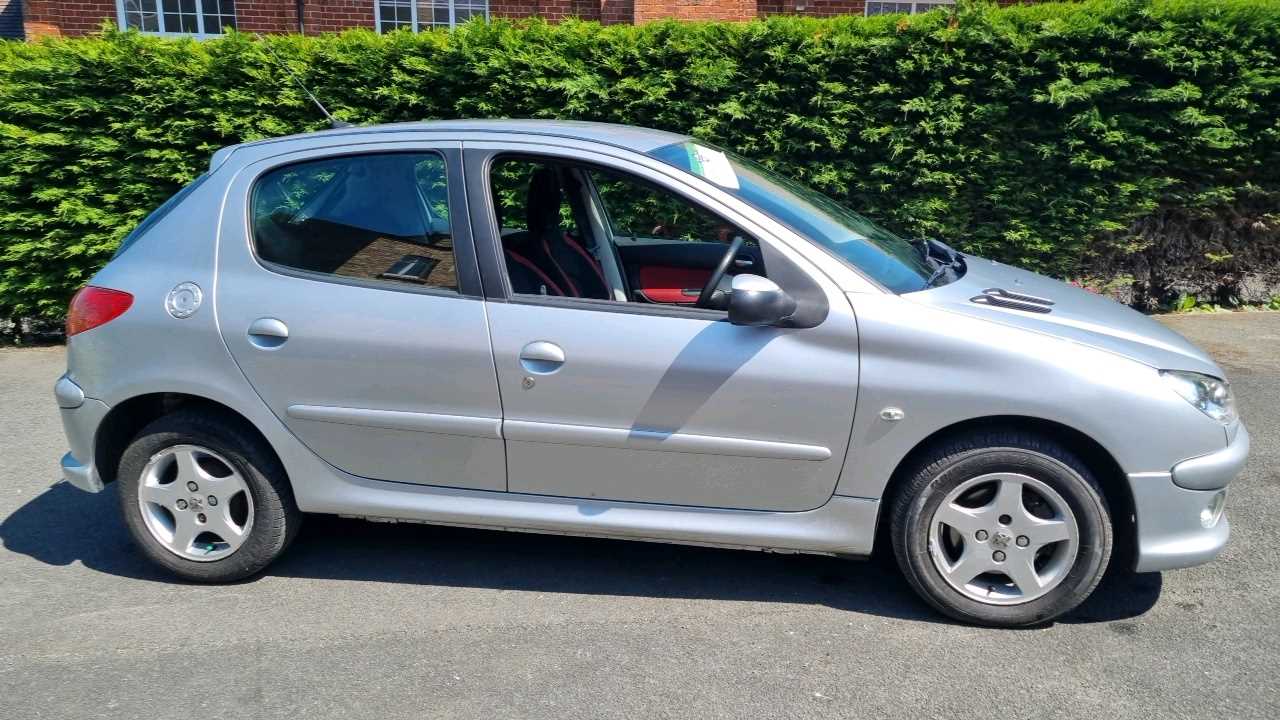 Lot 709 - 2006 PEUGEOT 206 SPORT