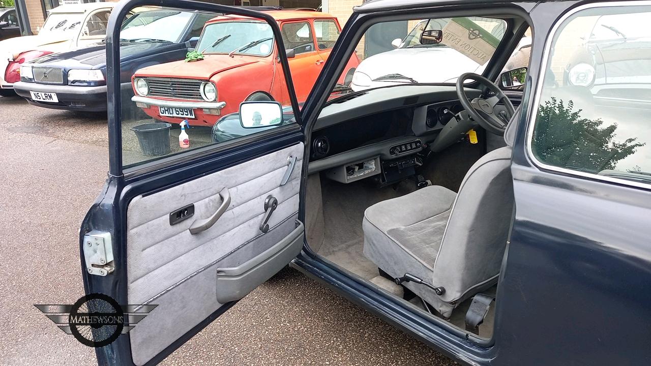 Lot 325 - 1991 ROVER MINI MAYFAIR AUTO