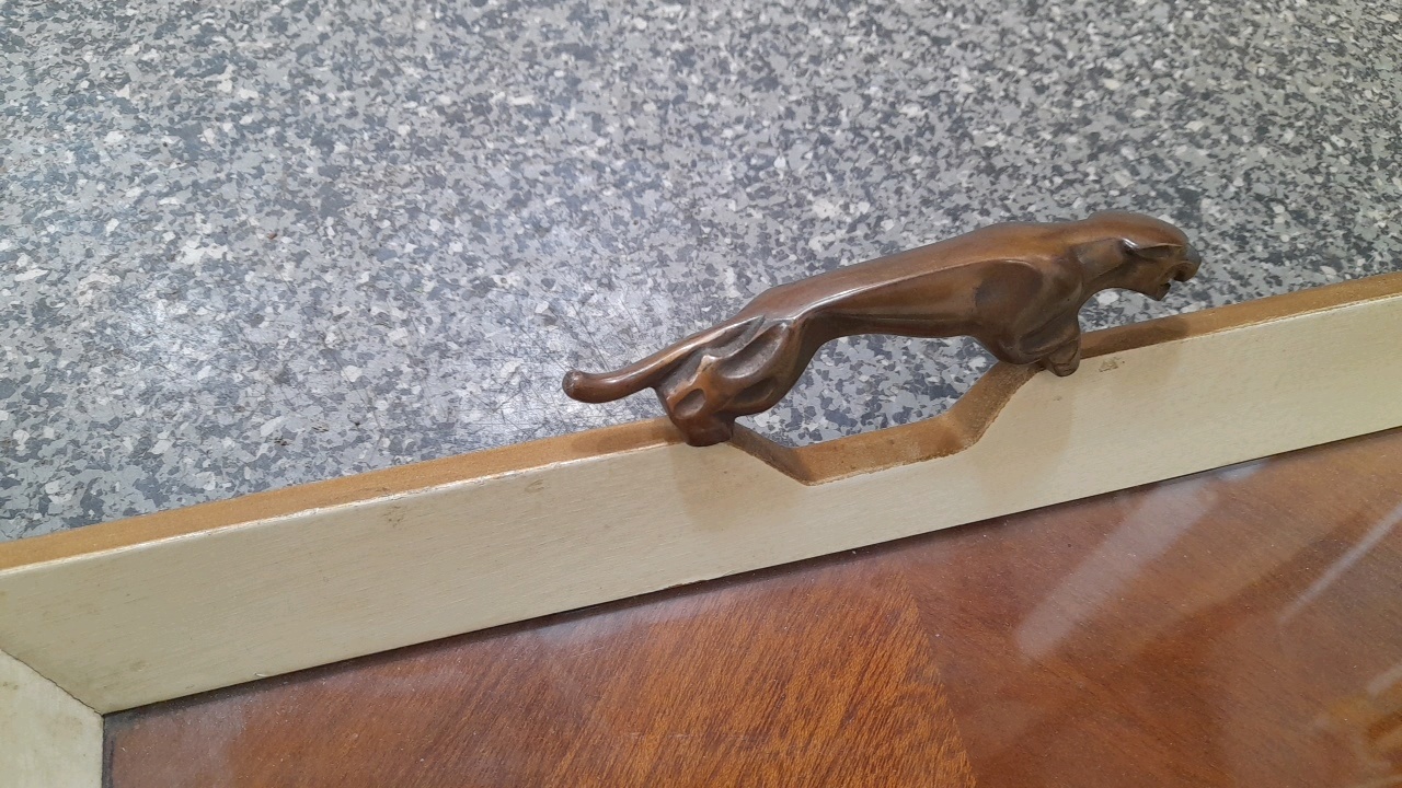 Lot 97 - RARE JAGUAR 1960'S DEALER TRAY