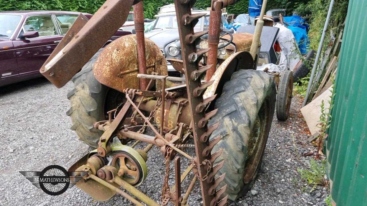 Lot 46 - MASSEY FERGUSON TRACTOR