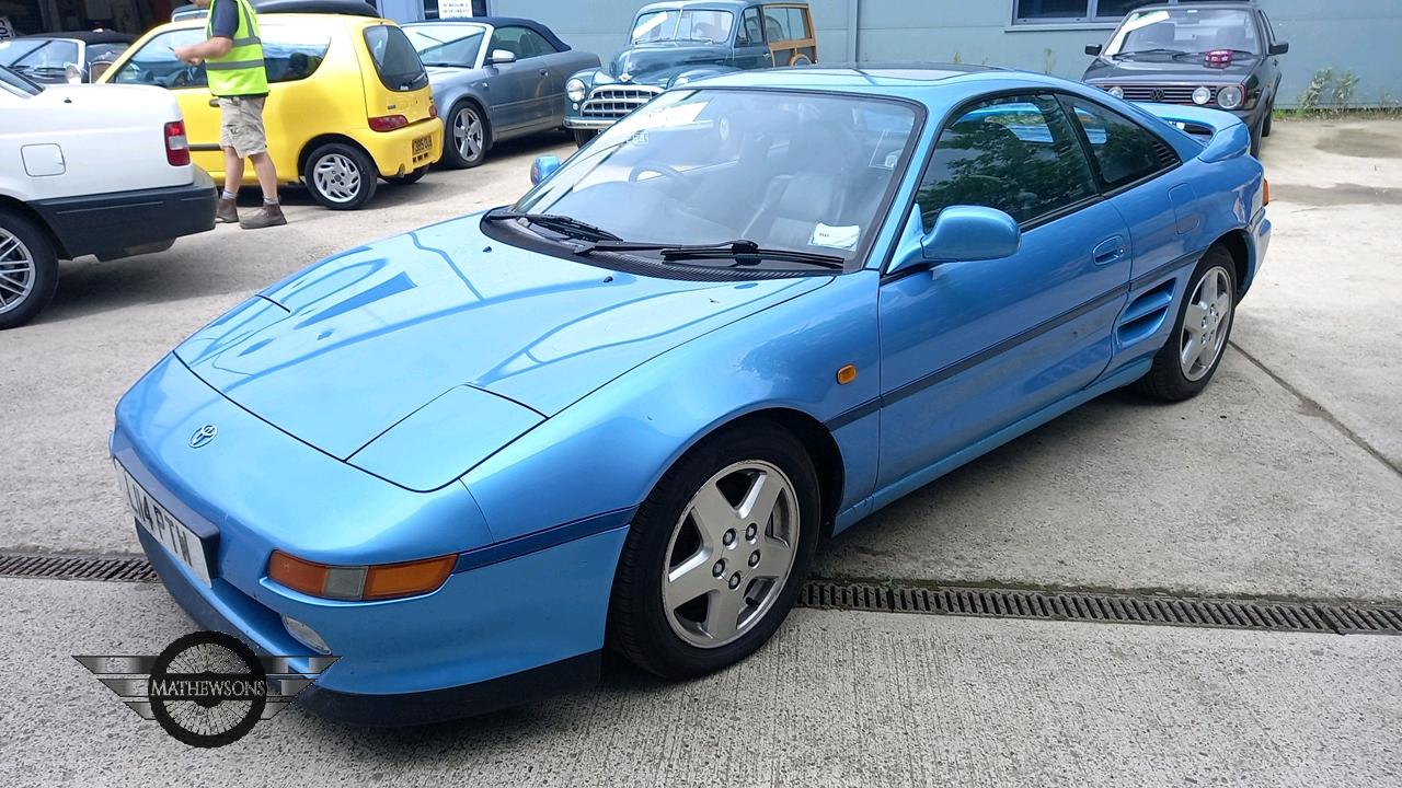 Lot 38 - 1994 TOYOTA MR2 GT