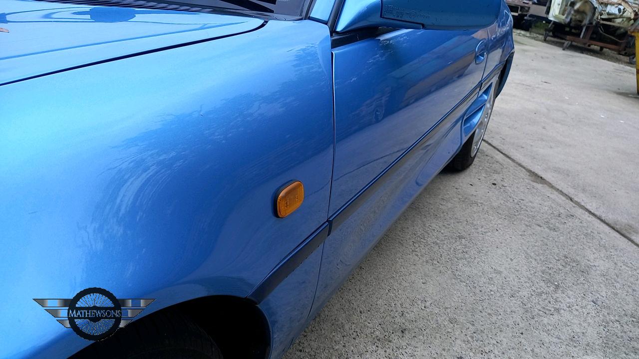 Lot 38 - 1994 TOYOTA MR2 GT