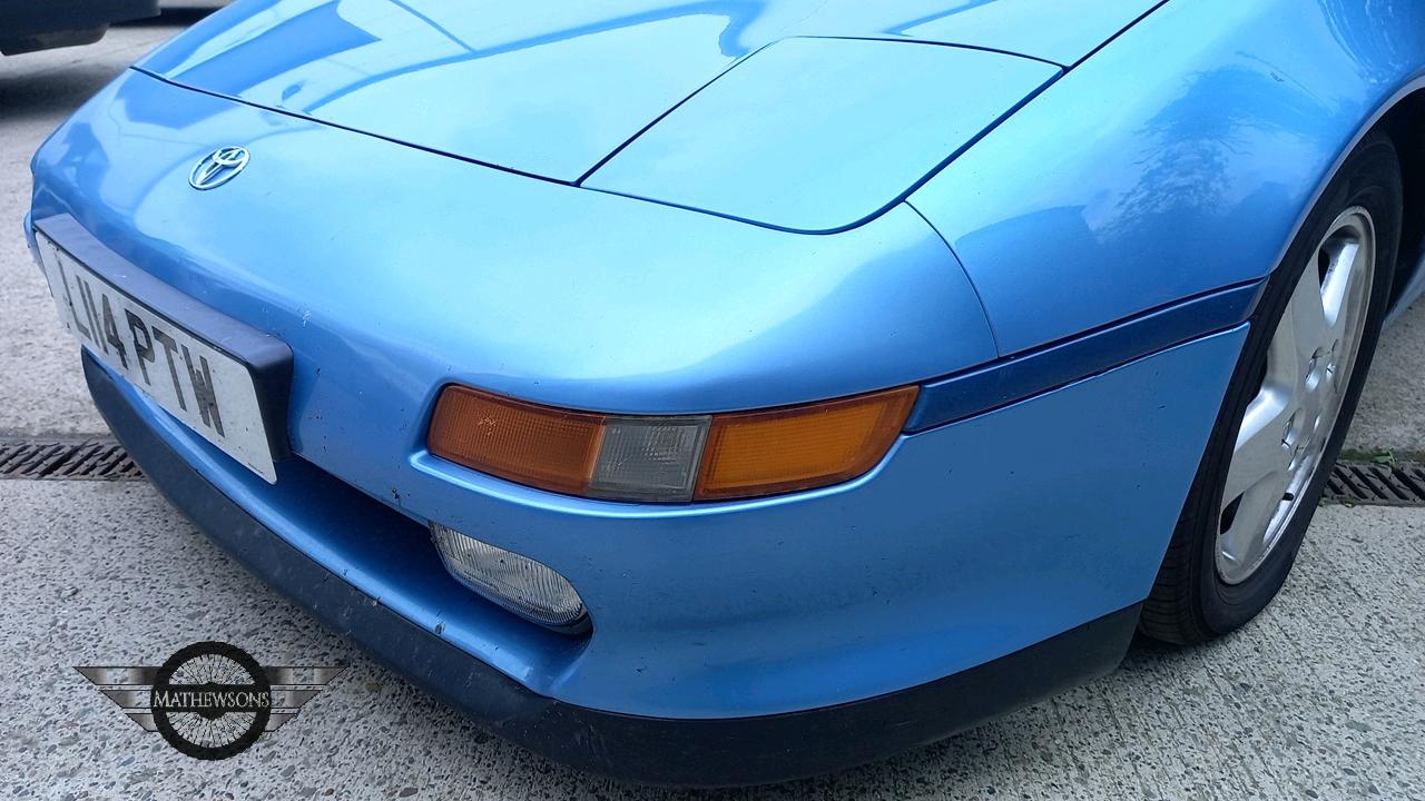 Lot 38 - 1994 TOYOTA MR2 GT