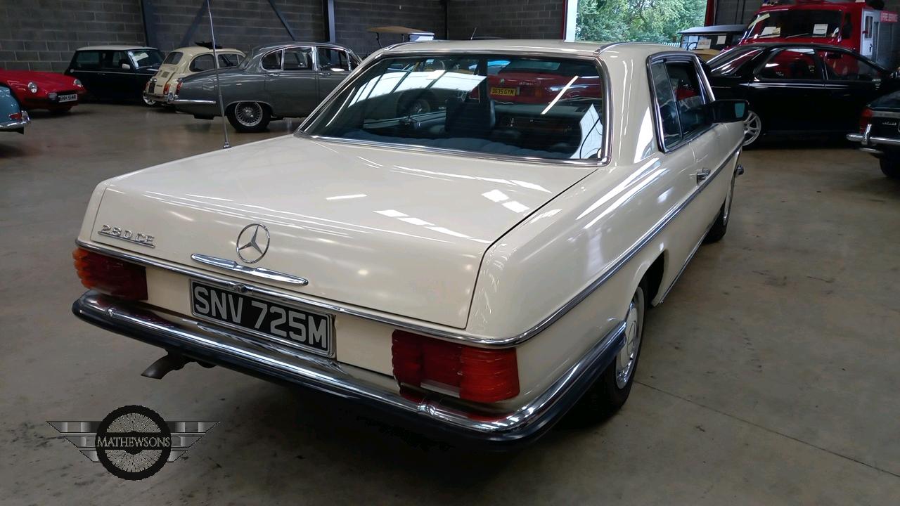 Lot 524 - 1973 MERCEDES 280 CE