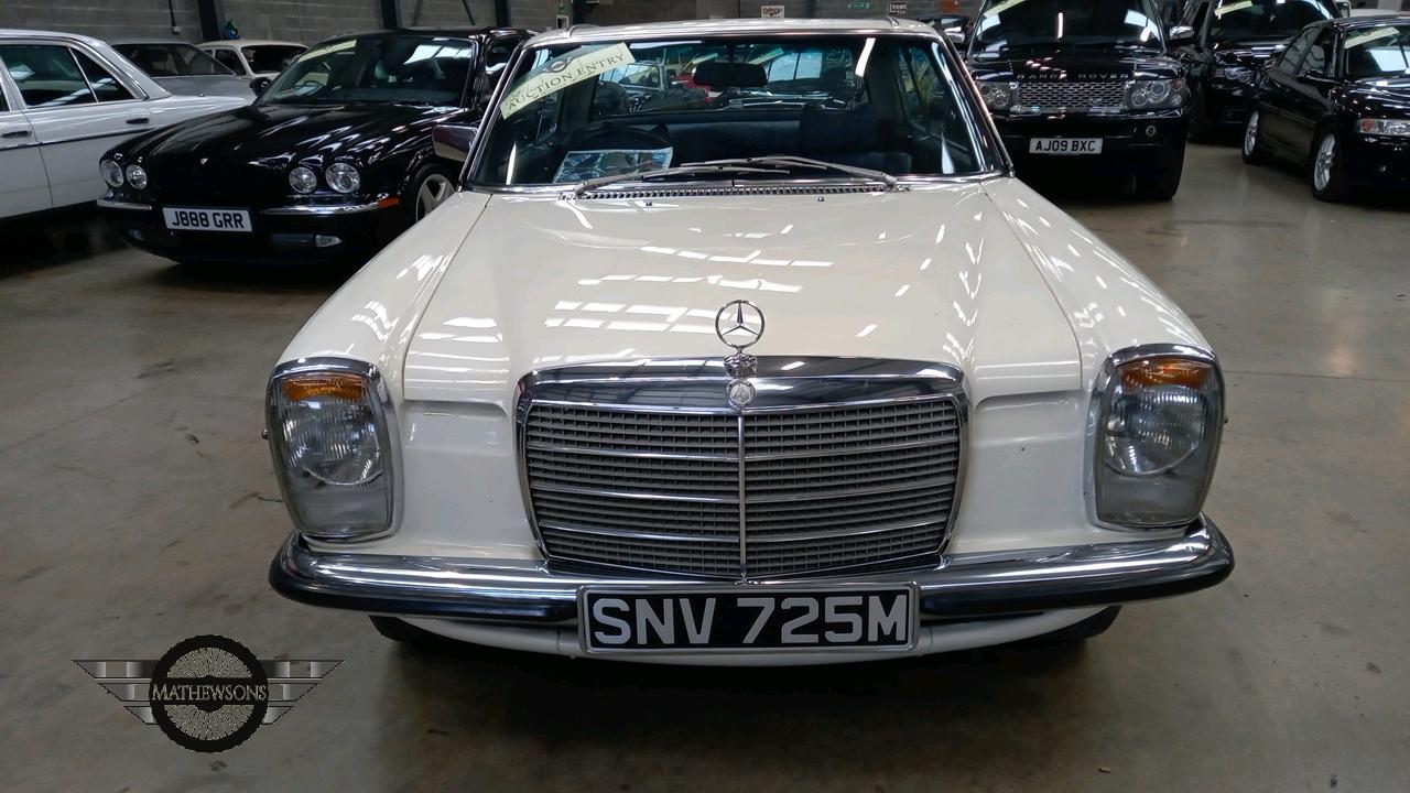 Lot 524 - 1973 MERCEDES 280 CE