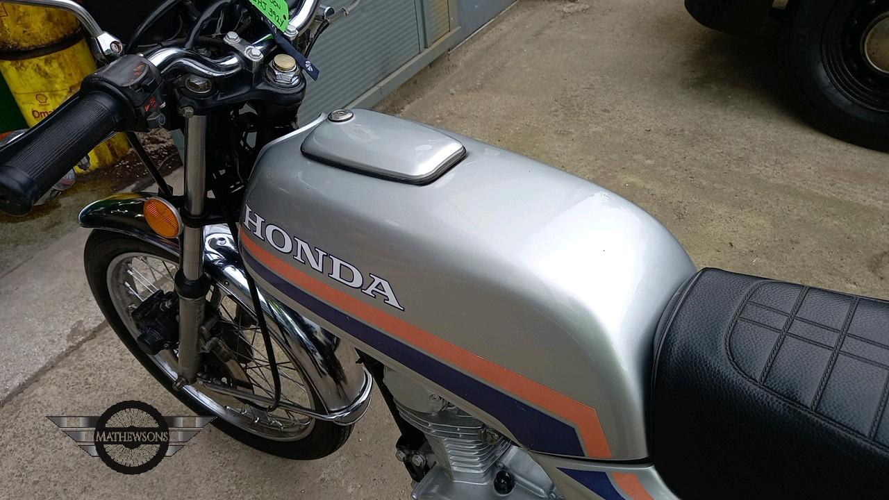 Lot 620 - 1982 HONDA CB100N