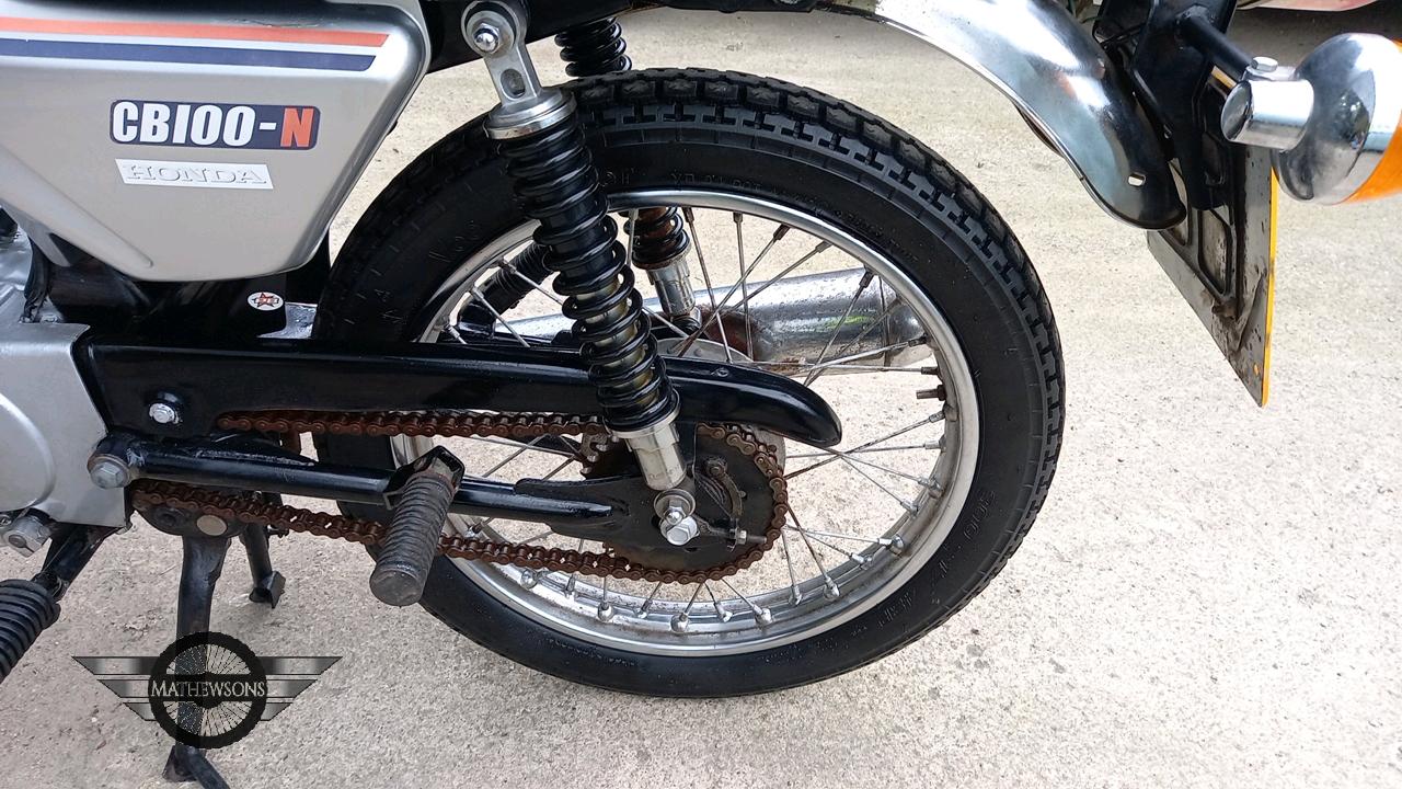 Lot 620 - 1982 HONDA CB100N