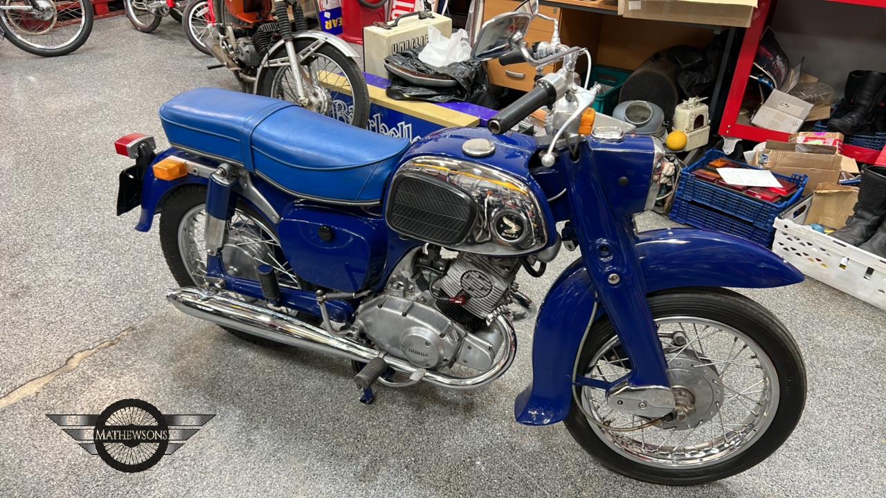 Lot 72 - 1964 HONDA C92