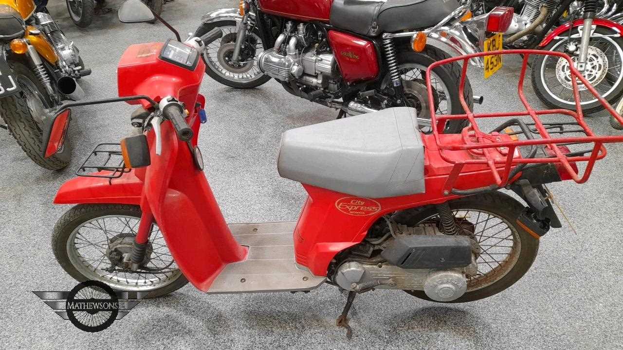 Lot 466 - 1996 HONDA EXPRESS