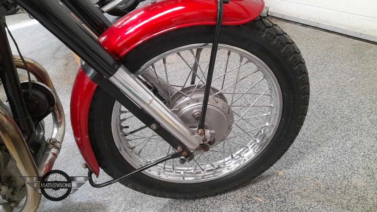 Lot 406 - 1960 ROYAL ENFIELD CONSTELLATION