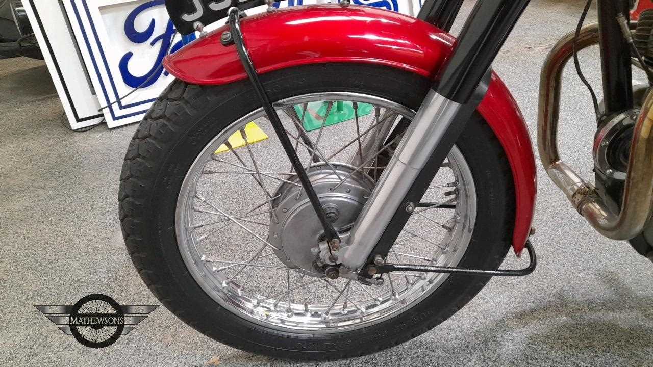 Lot 406 - 1960 ROYAL ENFIELD CONSTELLATION