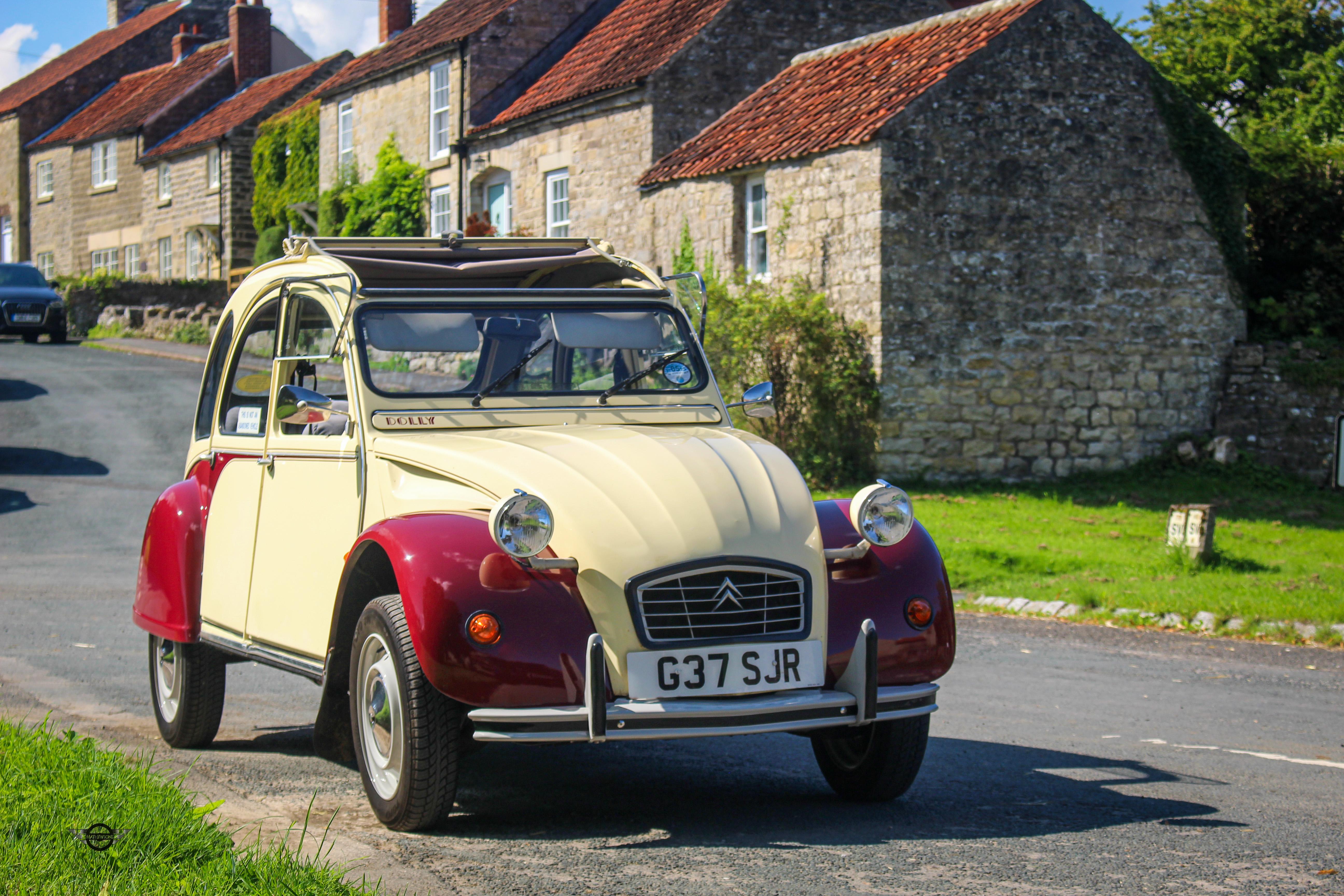 Lot 412 - 1989 CITROEN 2CV6 DOLLY