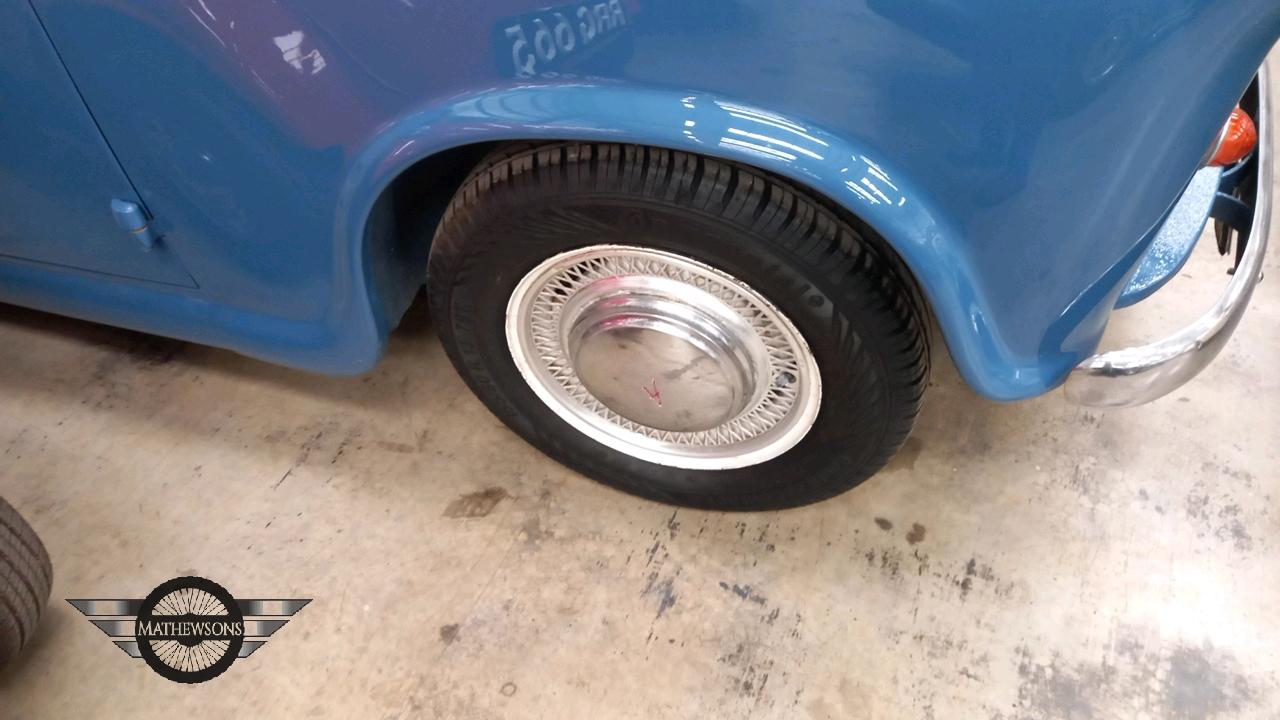 Lot 288 - 1958 AUSTIN A35