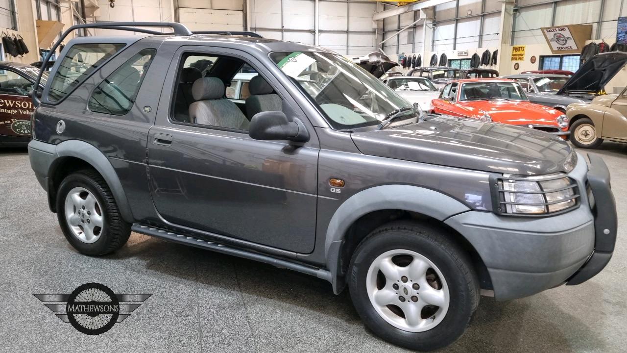 Lot 302 - 2001 LAND ROVER FREELANDER GS