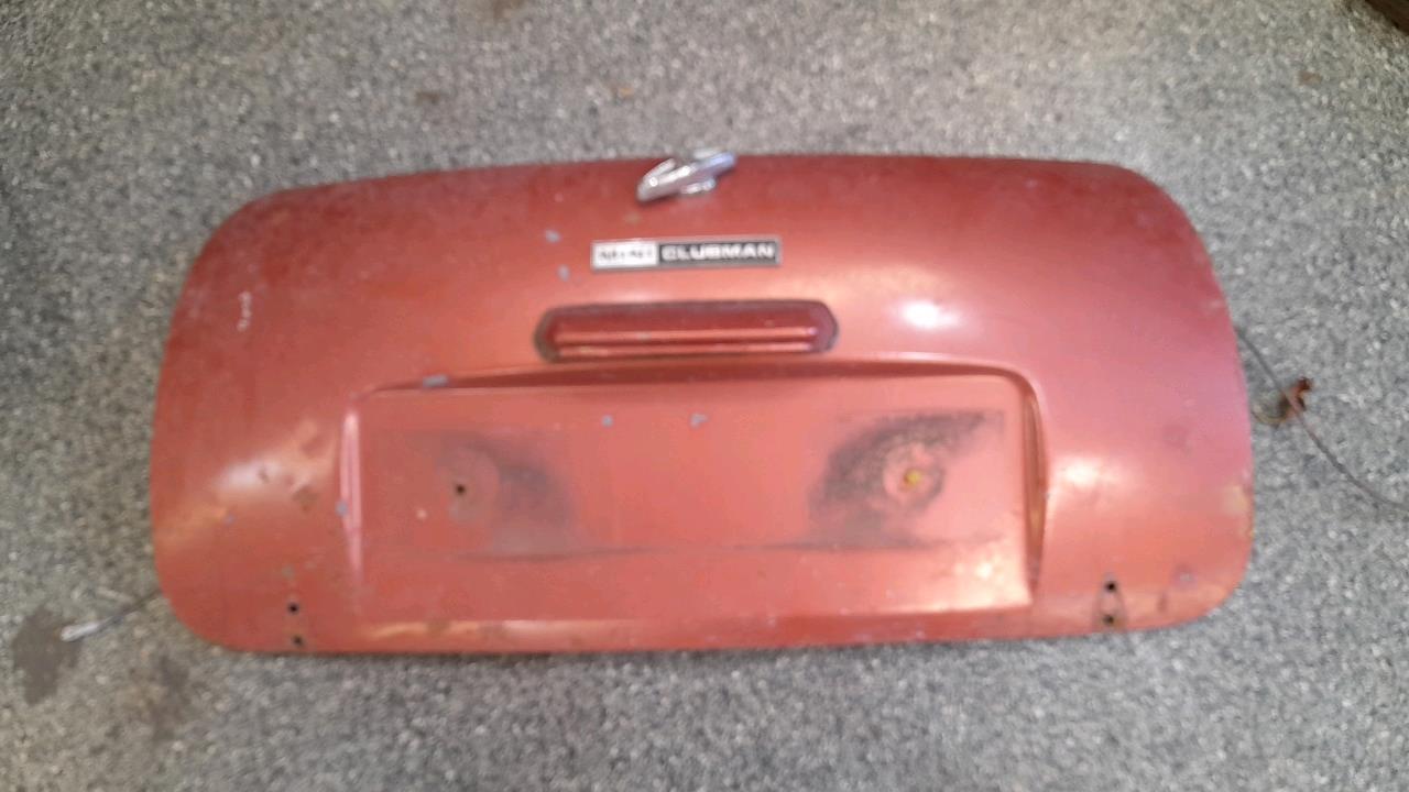 Lot 673 - MINI BOOT LID