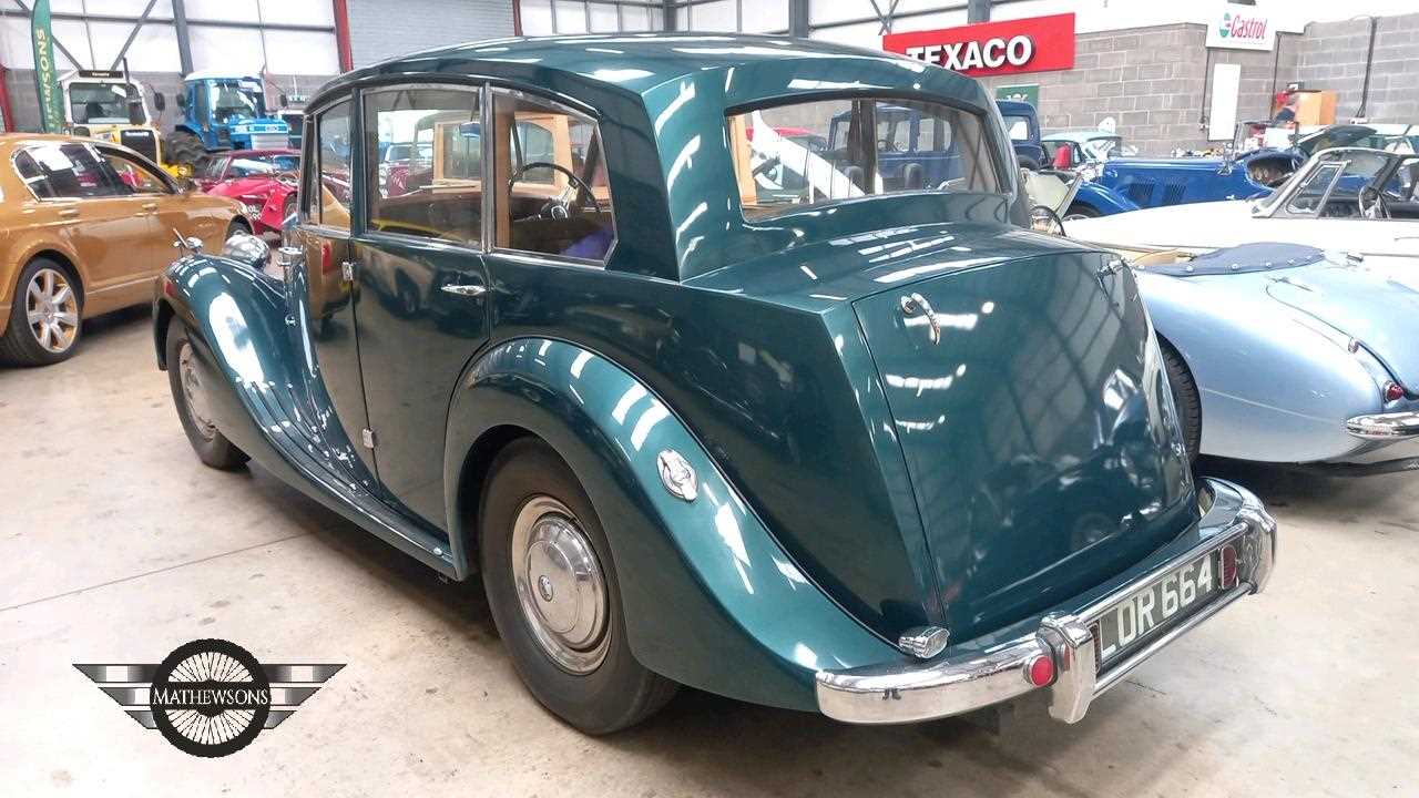 Lot 672 - 1953 TRIUMPH RENOWN SALOON