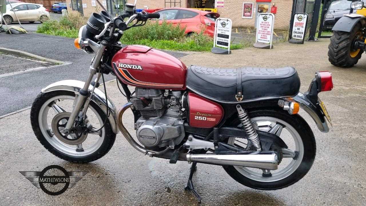 Lot 440 - 1978 HONDA CB 250 DREAM
