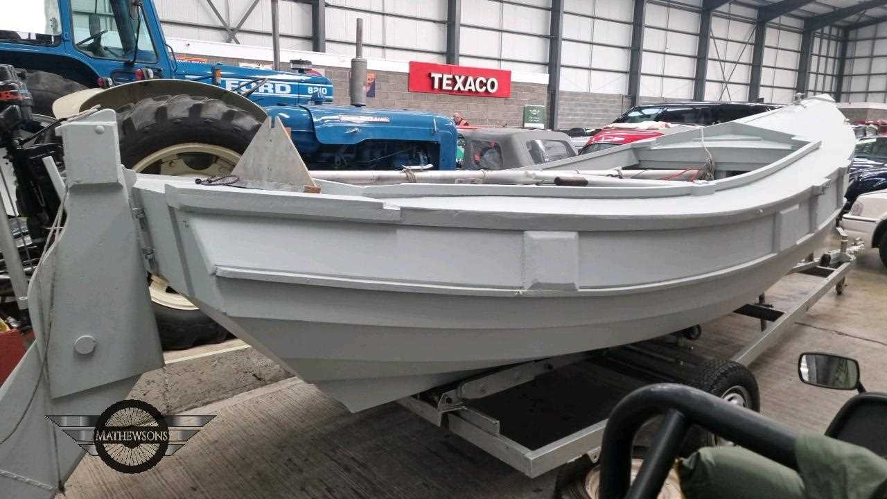 Lot 406 - CIRCA 1960 YORKSHIRE COBLE SAILING BOAT