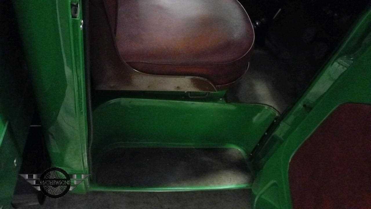 Lot 609 - 1959 MORRIS LC5 TM