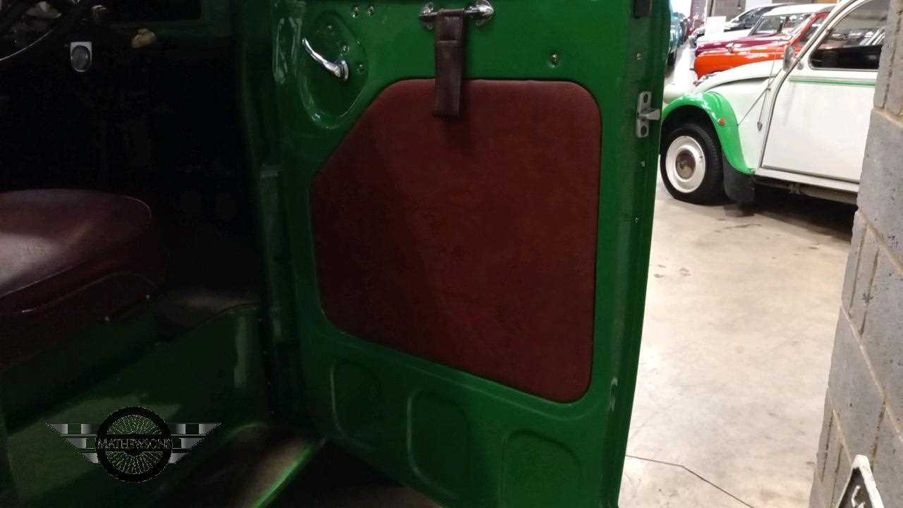 Lot 609 - 1959 MORRIS LC5 TM