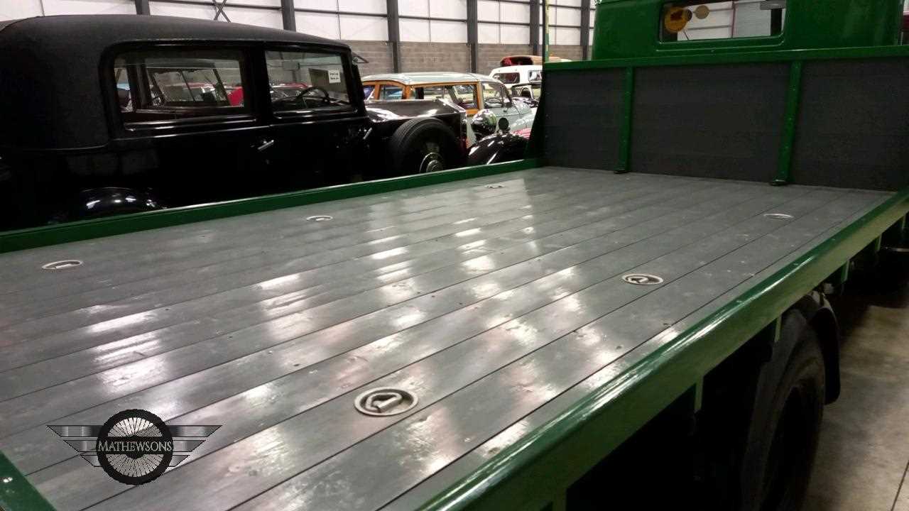 Lot 609 - 1959 MORRIS LC5 TM