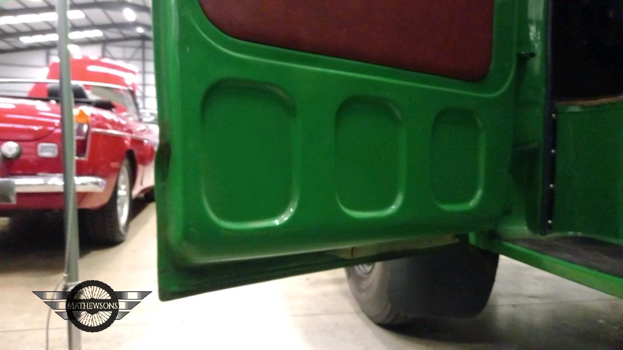 Lot 609 - 1959 MORRIS LC5 TM